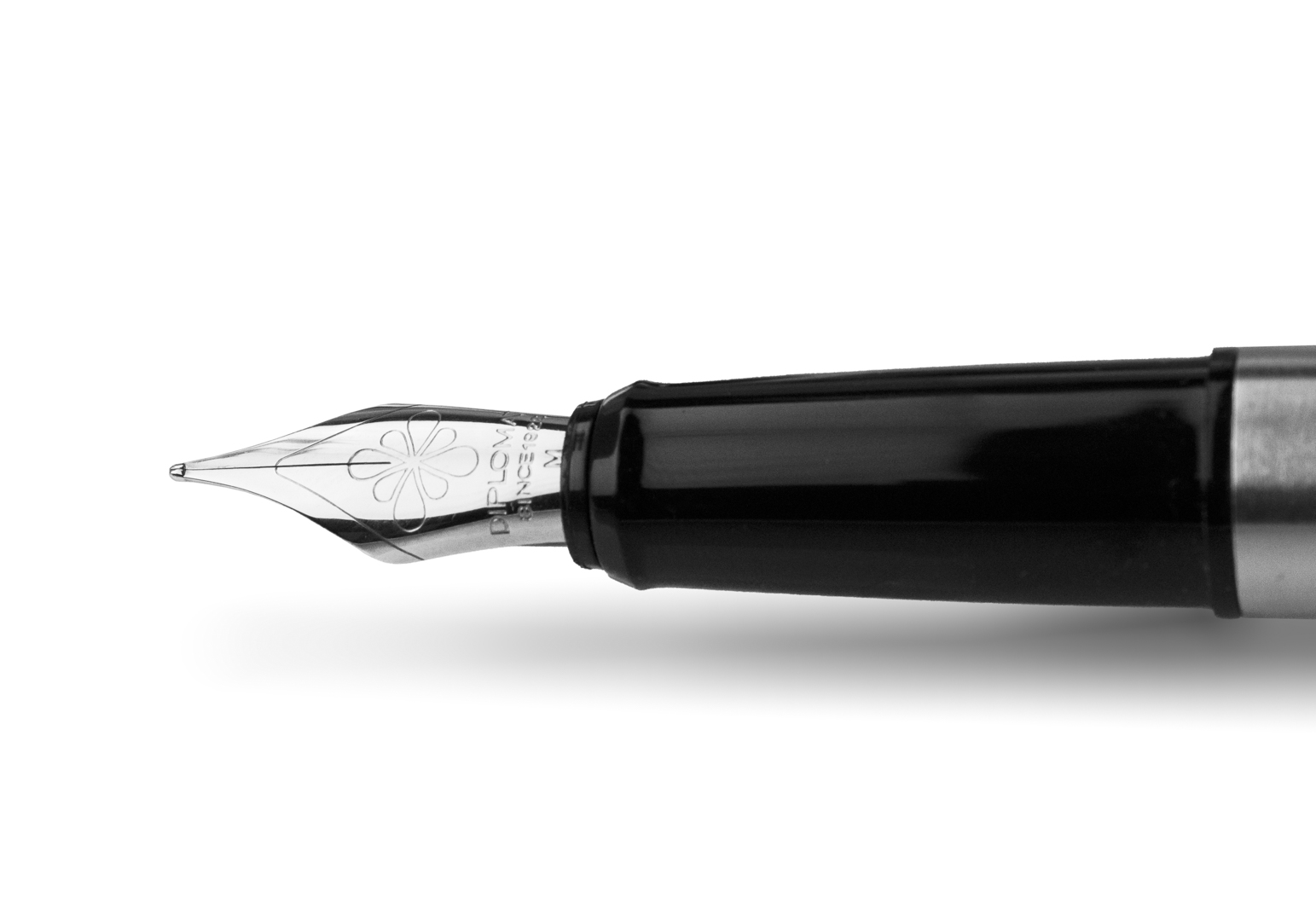 Diplomat Traveller Fountain Pen | Personalised Handmade Leather Gifts ...